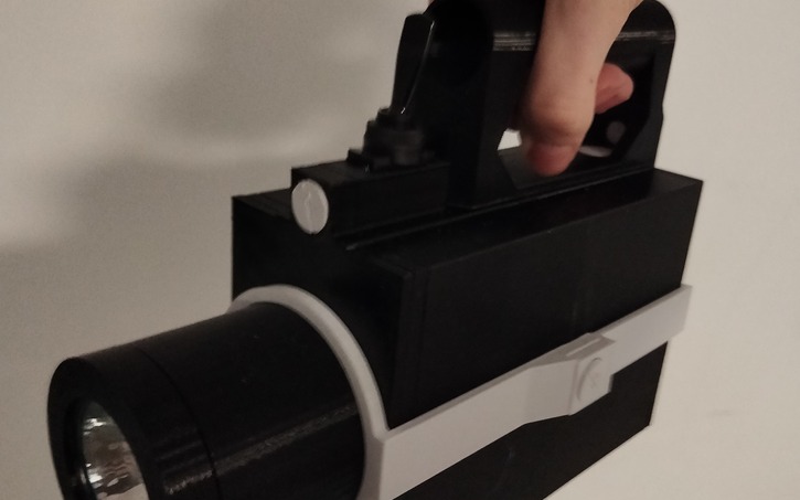 3D design Powerful 12 volt flashlight - Tinkercad