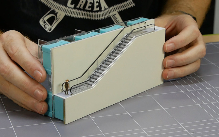 3D design Escalator HO Scale (Functional) - Tinkercad