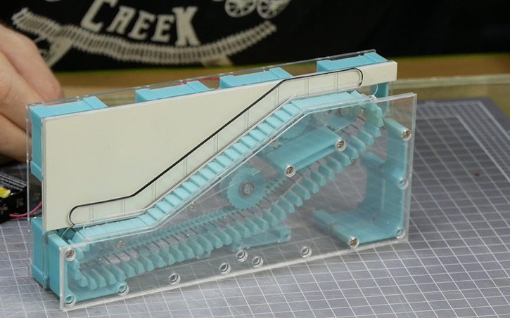 3D design Escalator HO Scale (Functional) - Tinkercad