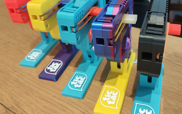 3D design Tic tac gun - Tinkercad