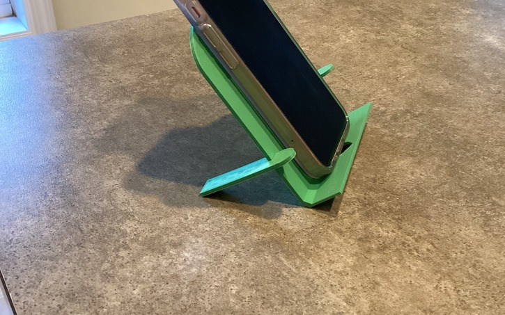 3D design phone stand - Tinkercad