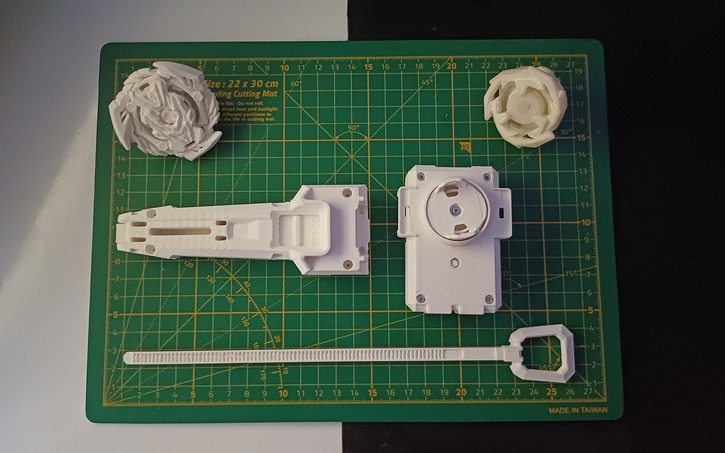 3D design BEYBLADE X "CUSTOM" WINDER LAUNCHER - Tinkercad