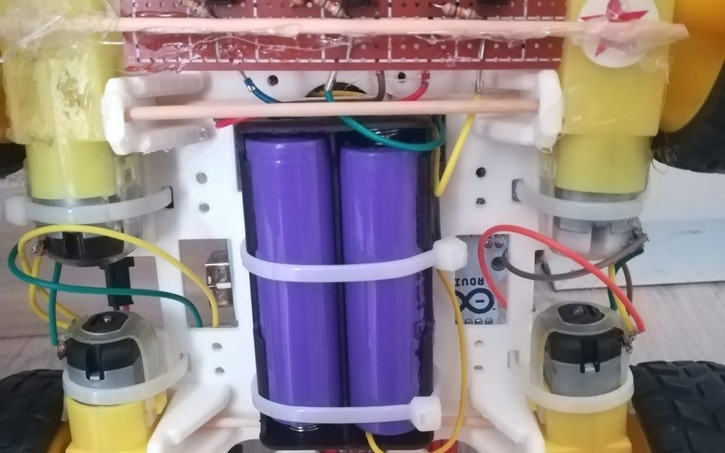 3D design Arduino 4x4 Car - Tinkercad