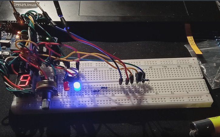 Circuit design Arduino Fire Alarm System - Tinkercad Circuit design Arduino Fire Alarm System - Tinkercad